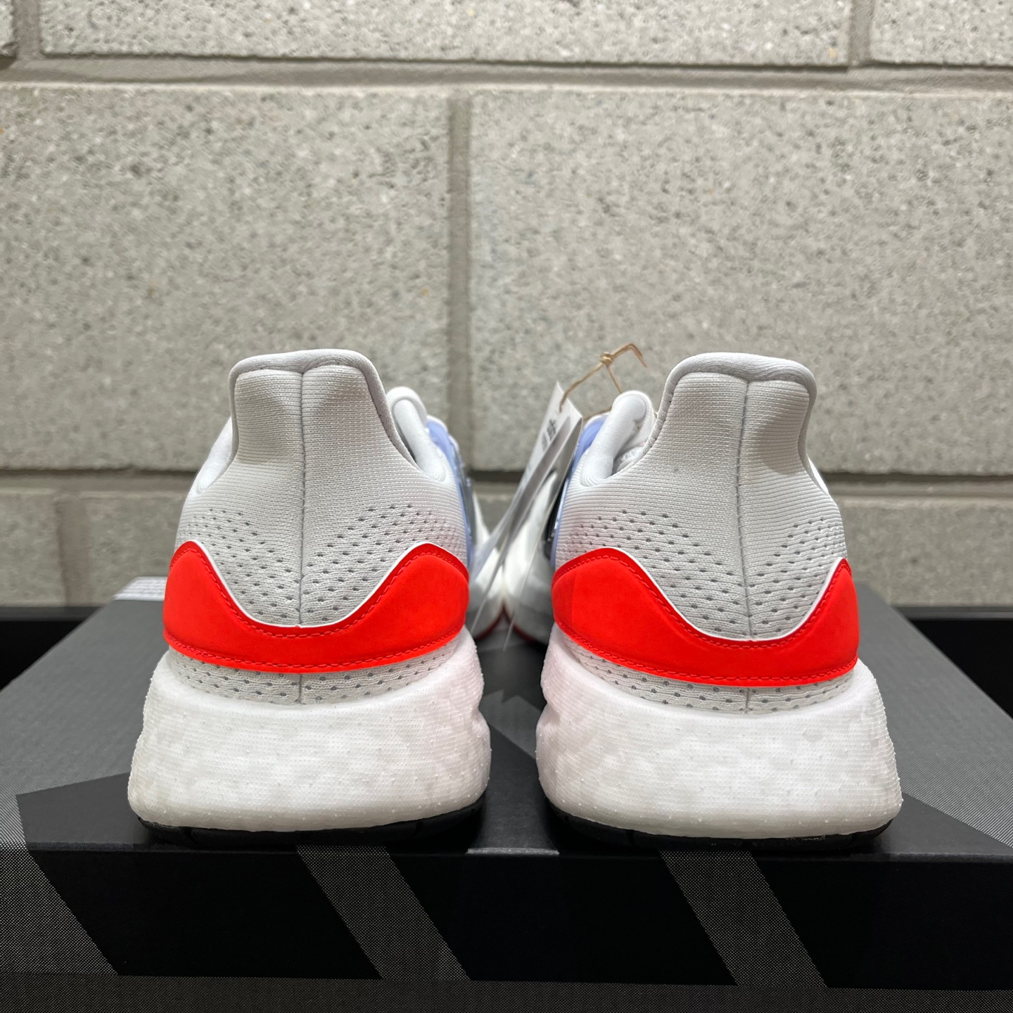 아디다스 [매장정품] 런닝화 퓨어부스트 22 HQ8589 블루- 이랜드몰