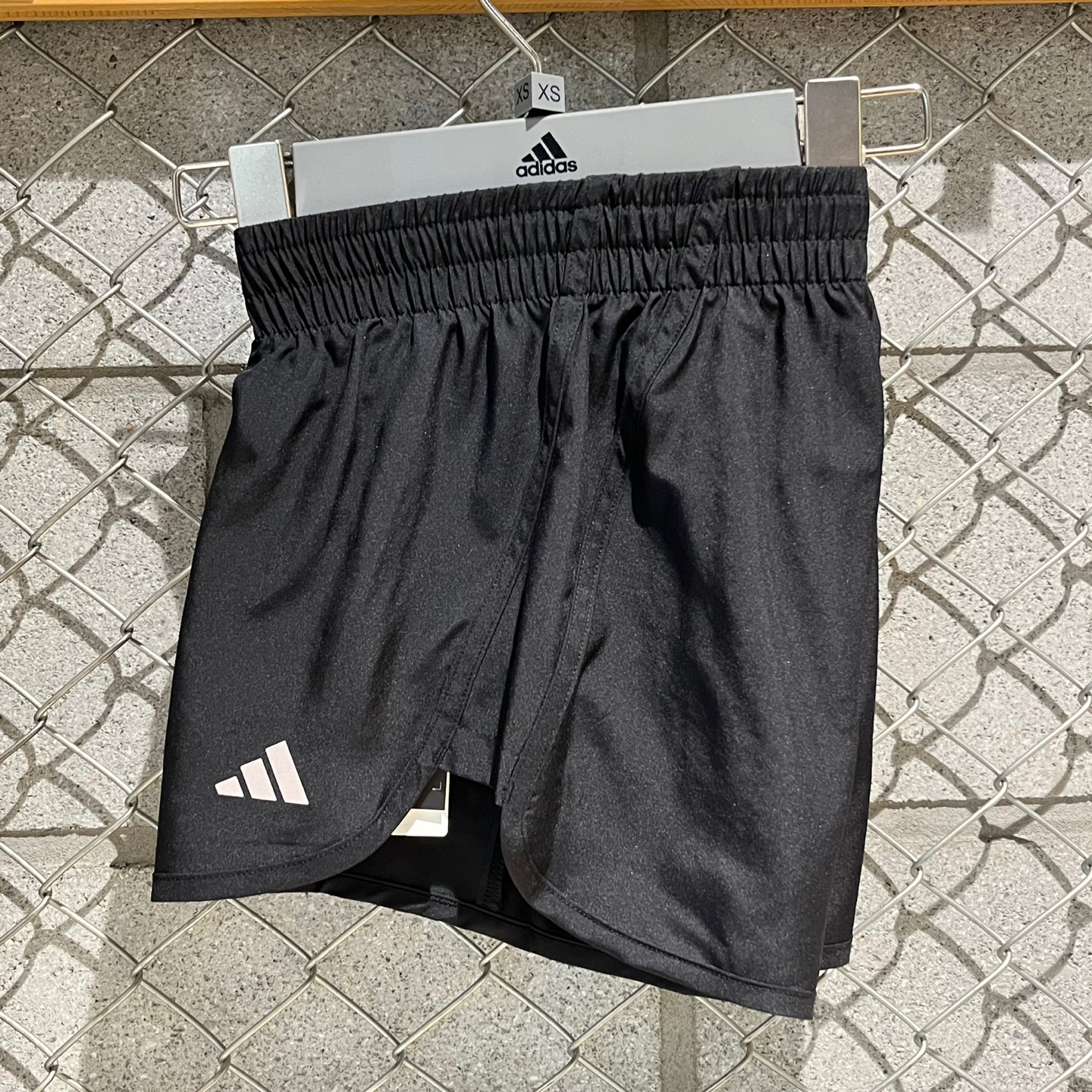 아디다스 [매장정품] 반바지 런 잇 쇼츠 HM4291 블랙- 이랜드몰