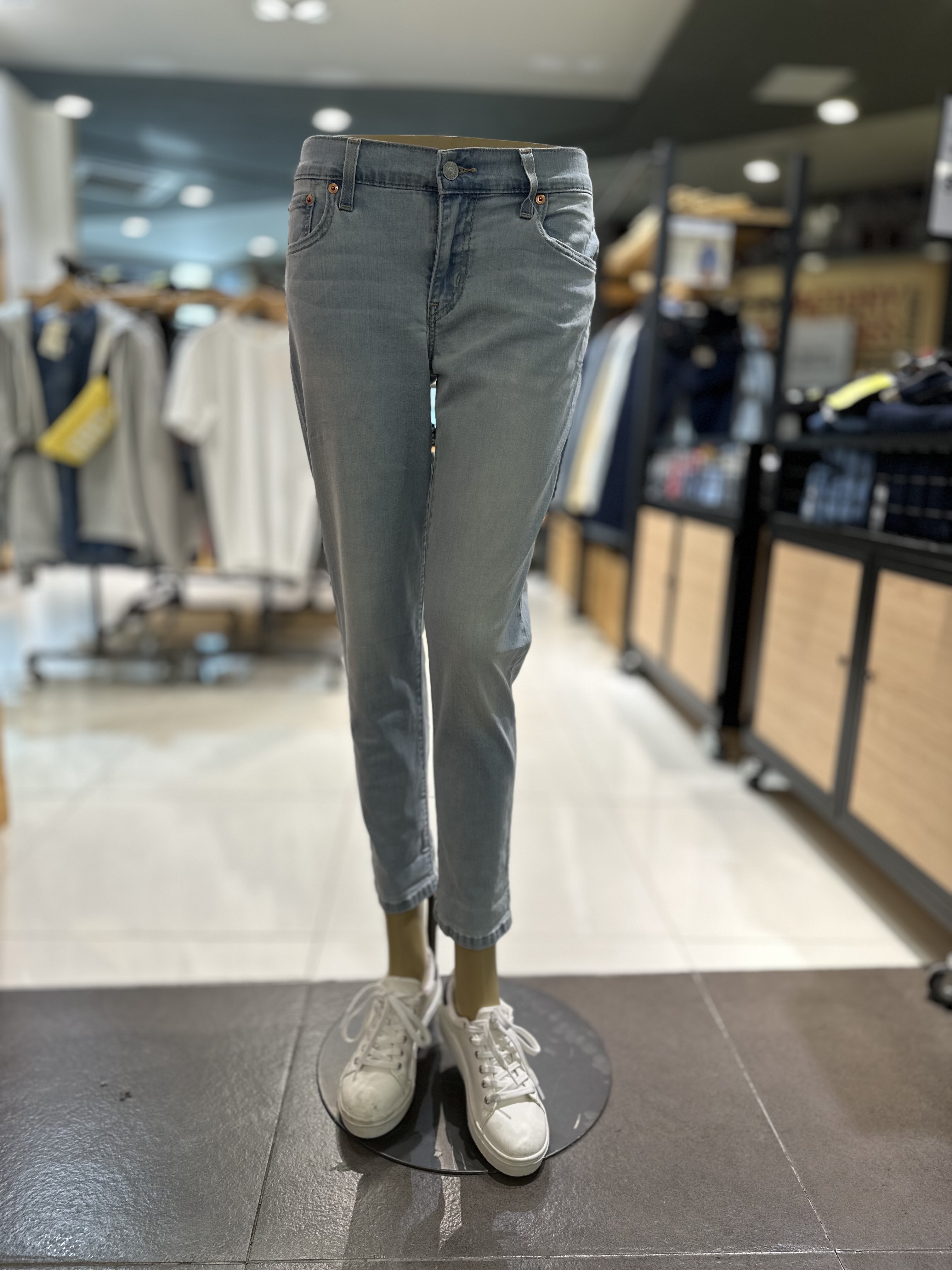 리바이스 Levi's 여성 보이프렌드핏 기능성 쿨진 여름청바지 19887-0286- 이랜드몰