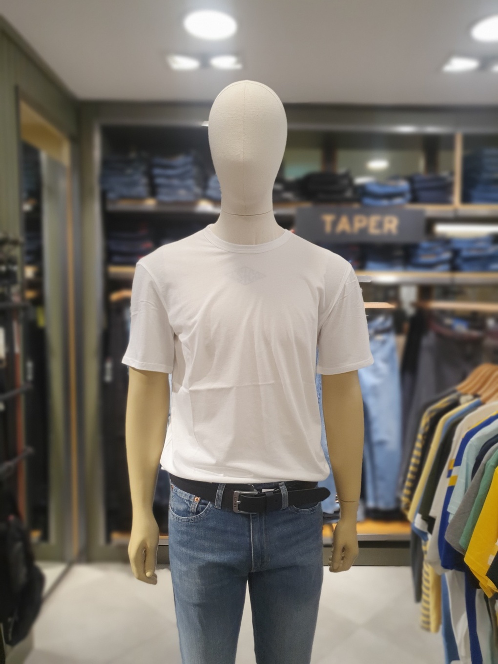 [리바이스] 골드탭 무지 라운드 반팔 티셔츠 A37560002 NC순천- 이랜드몰