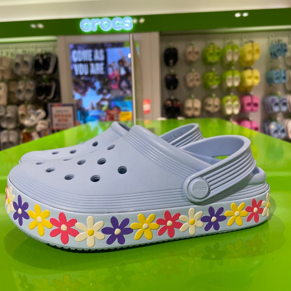 크록스 오프코트 데이지 클로그 키즈 209061-4NS- 이랜드몰