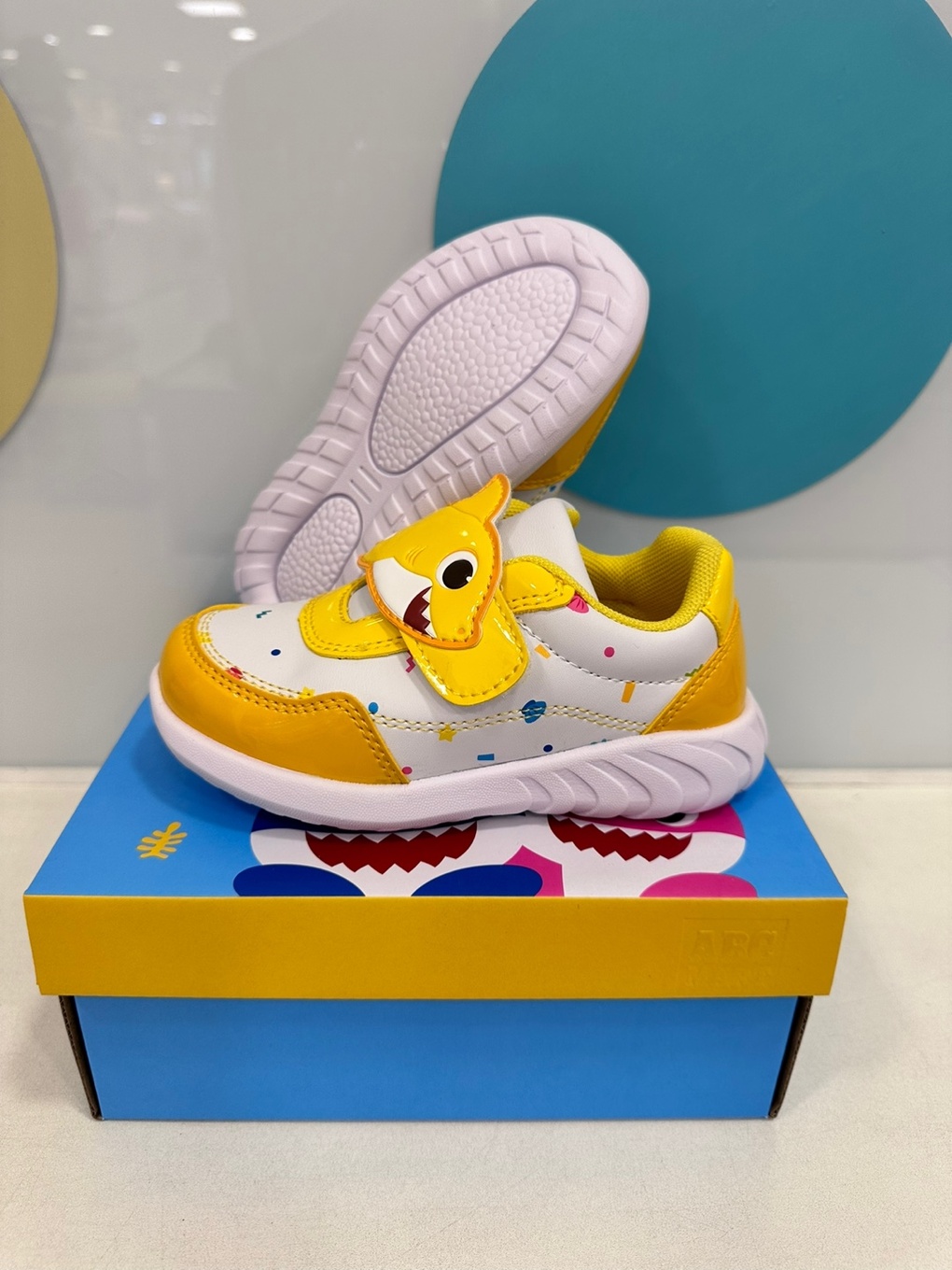 ABC SELECT/베이비 샤크 스니커즈 /K7061/YELLOW- 이랜드몰