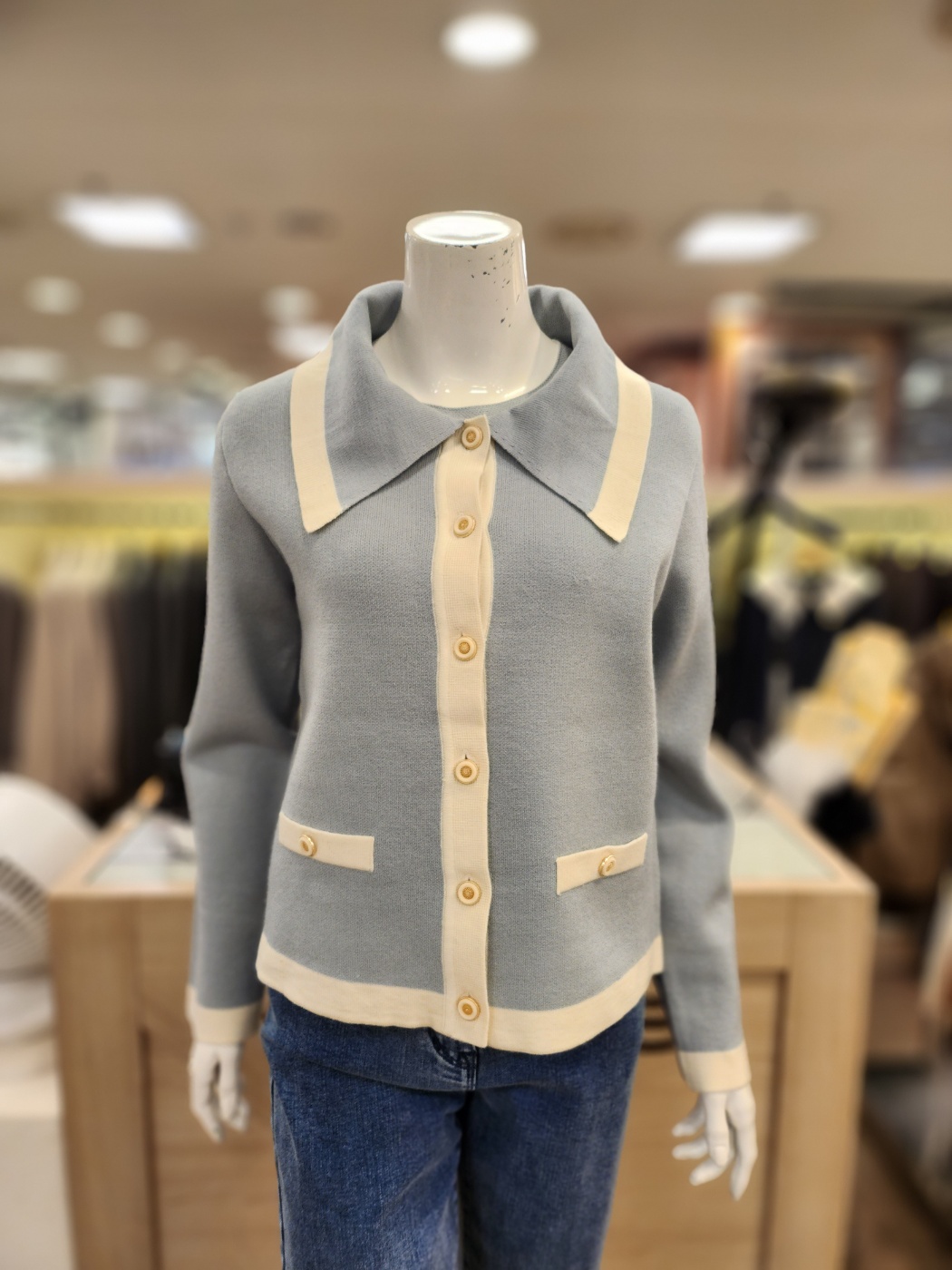 배색라인 카라 가디건 TUCK23T01 천호점- 이랜드몰