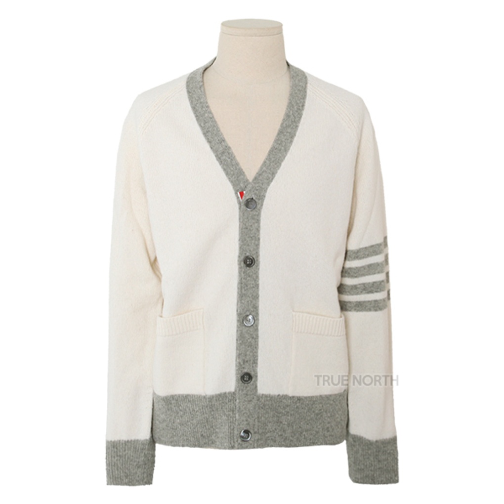 [톰브라운] 23FW 남성 MKC485A Y1026 100 울 가디건- 이랜드몰