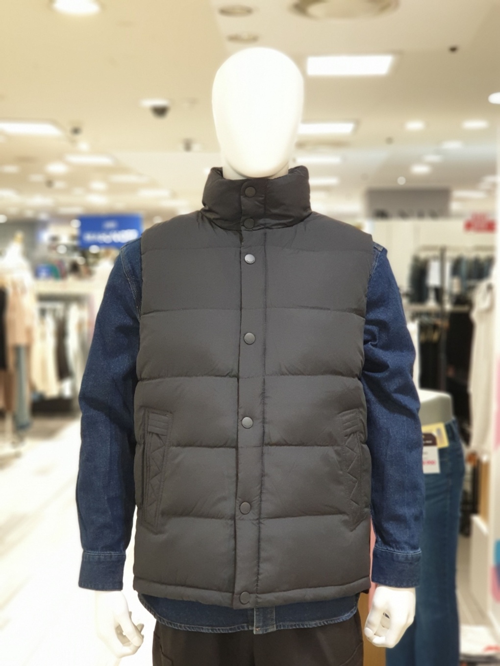 뱅뱅 23년신상 남녀공용 겨울 조끼 플라켓 덕다운 베스트 차콜 NEJ700-88J 평촌점- 이랜드몰