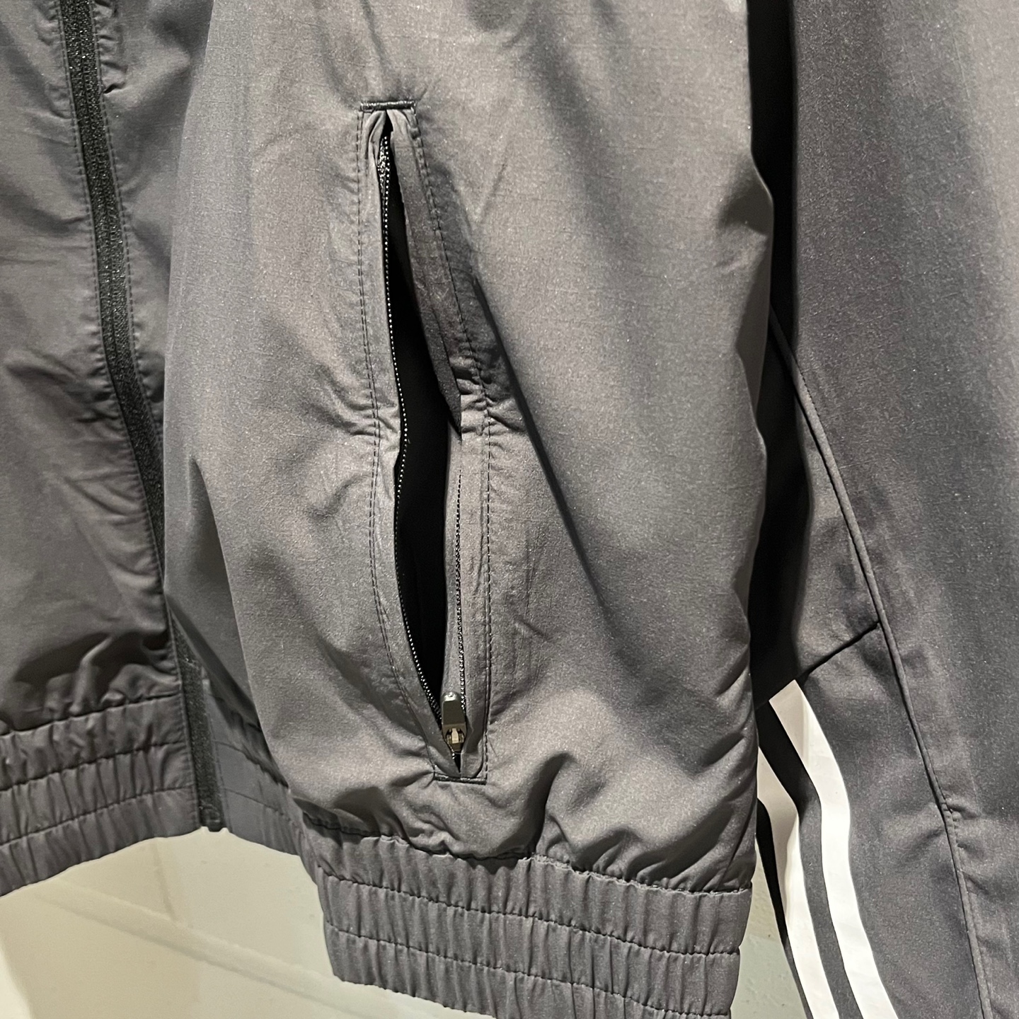 아디다스 [매장정품] 바람막이 윈드레디 하이퍼글램 윈드브레이커 IL6977 블랙- 이랜드몰