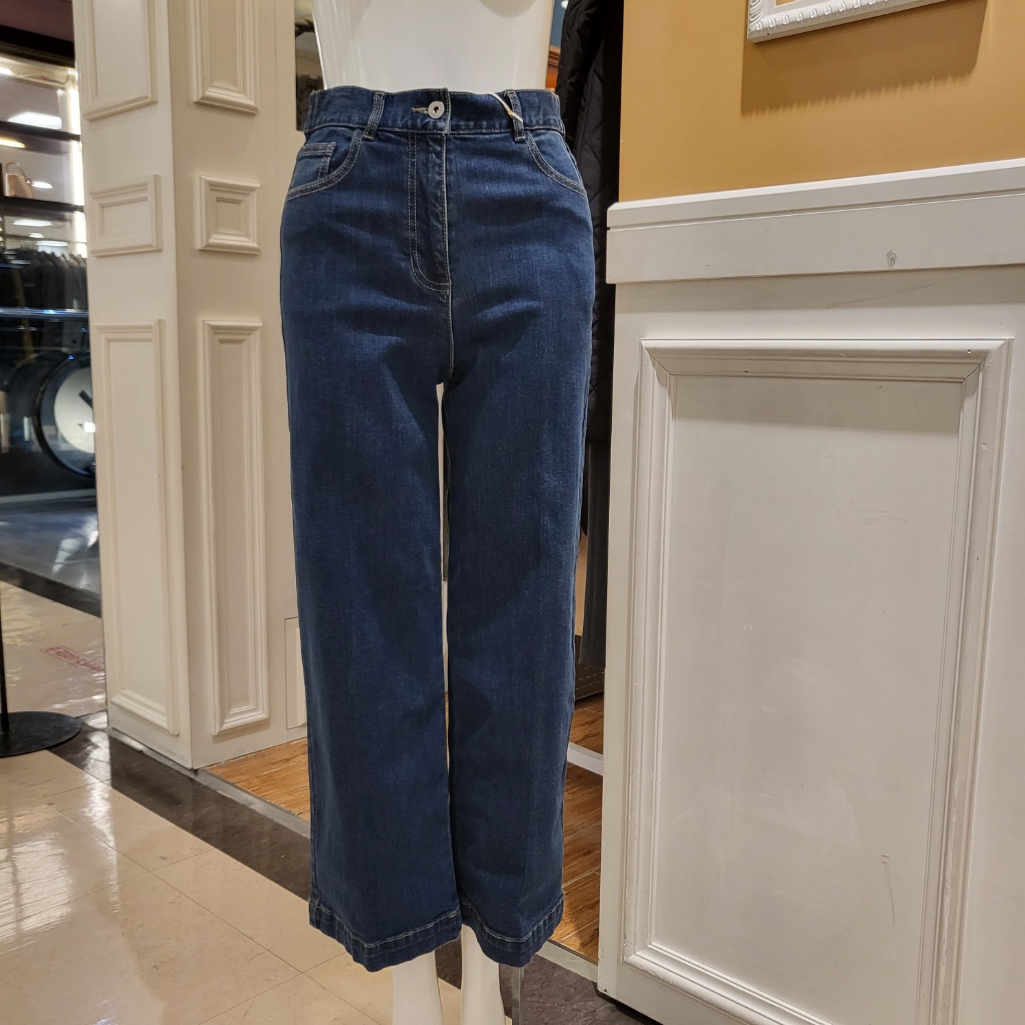 BCBG 비씨비지 겨울23 밴딩 기모 와이드 데님 바지 B3DAP354- 이랜드몰