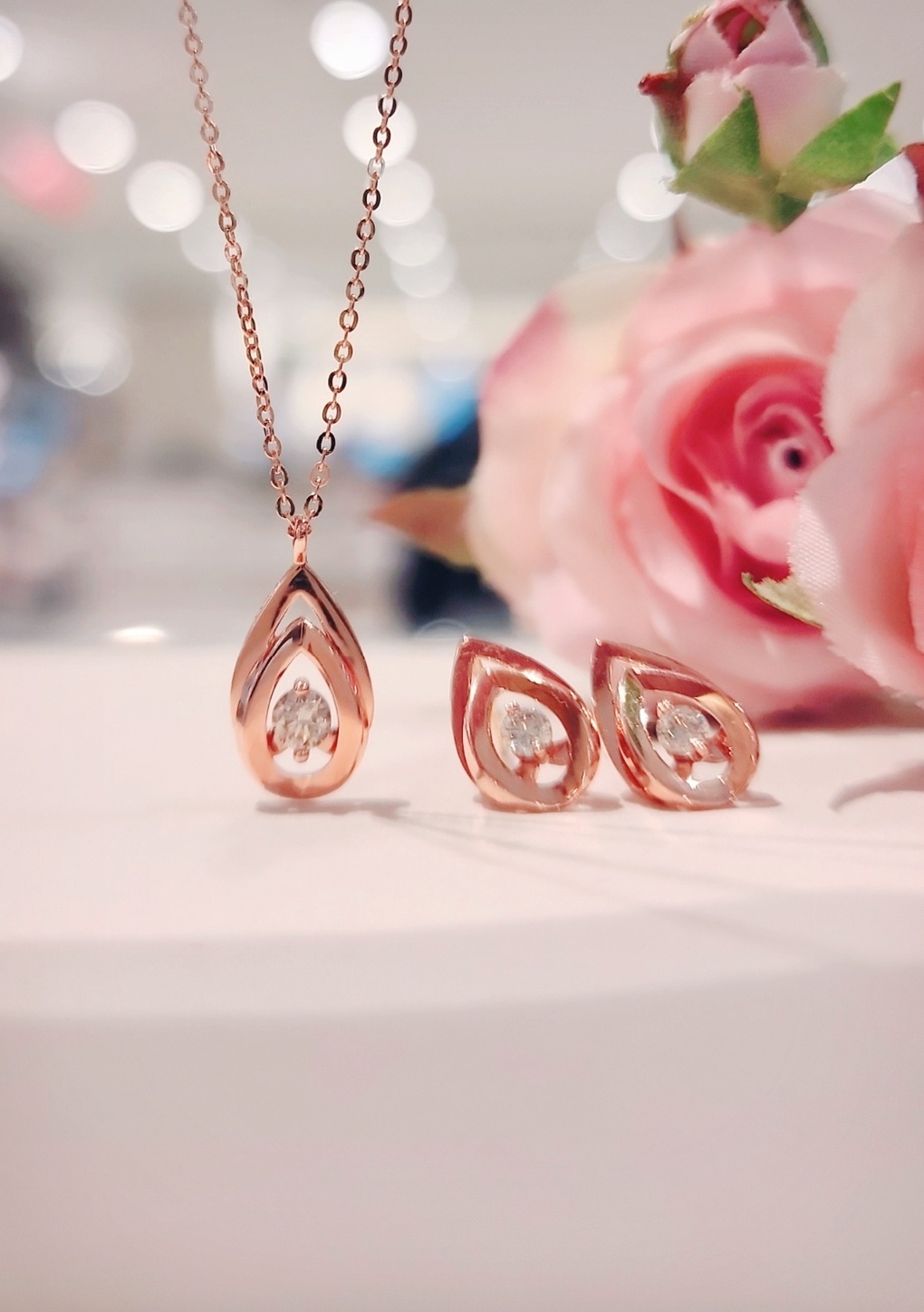 Q(로제도르) 14K 라이트미 물방울 다이아 목귀 세트 FNF3-A-0411 E 0412- 이랜드몰