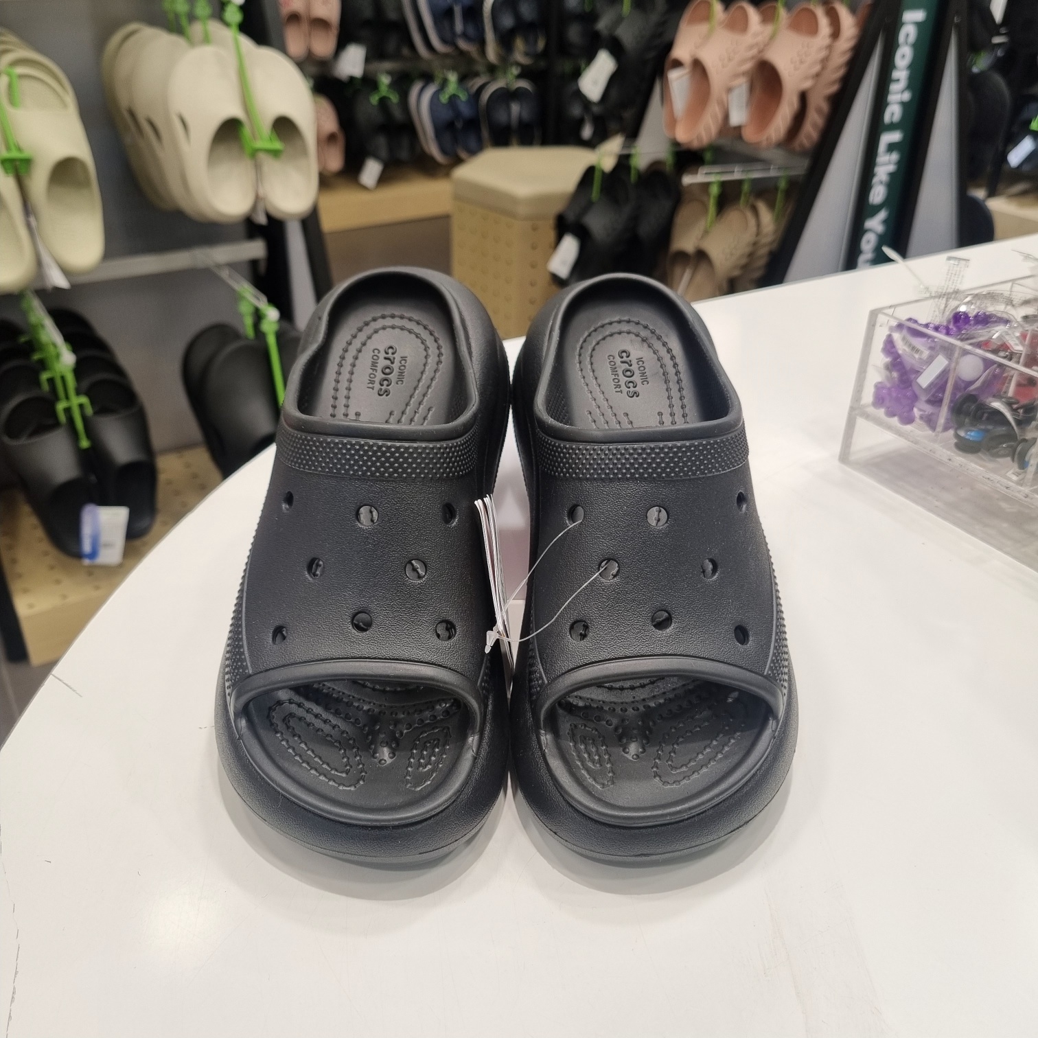 본사공식인증 크록스 크러쉬 슬라이드 208731-001 평촌점- 이랜드몰