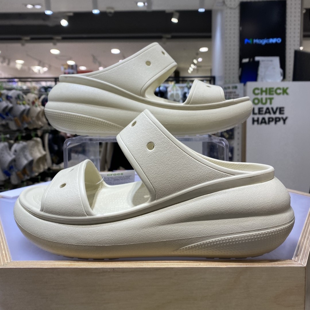 클래식 크러쉬 샌들 본 207670-2Y2- 이랜드몰