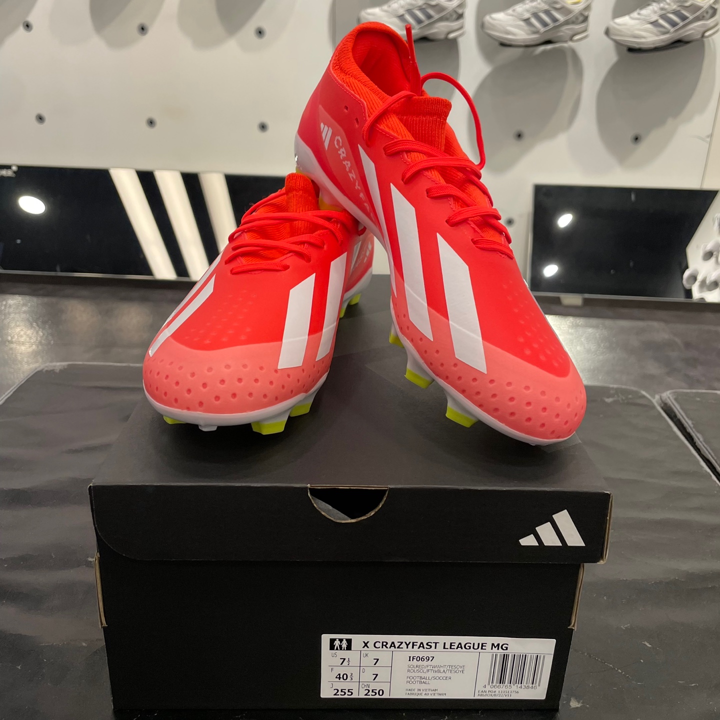 아디다스 X CRAZYFAST MG 성인 축구화 IF0697- 이랜드몰