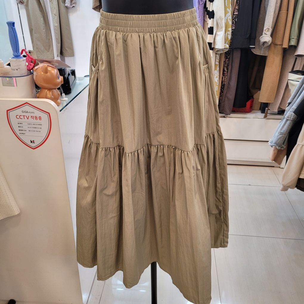스테파니 데일리앤 로망 바스락 밴딩 셔링 플레어 A라인 롱 스커트 SK4105 NC울산점- 이랜드몰