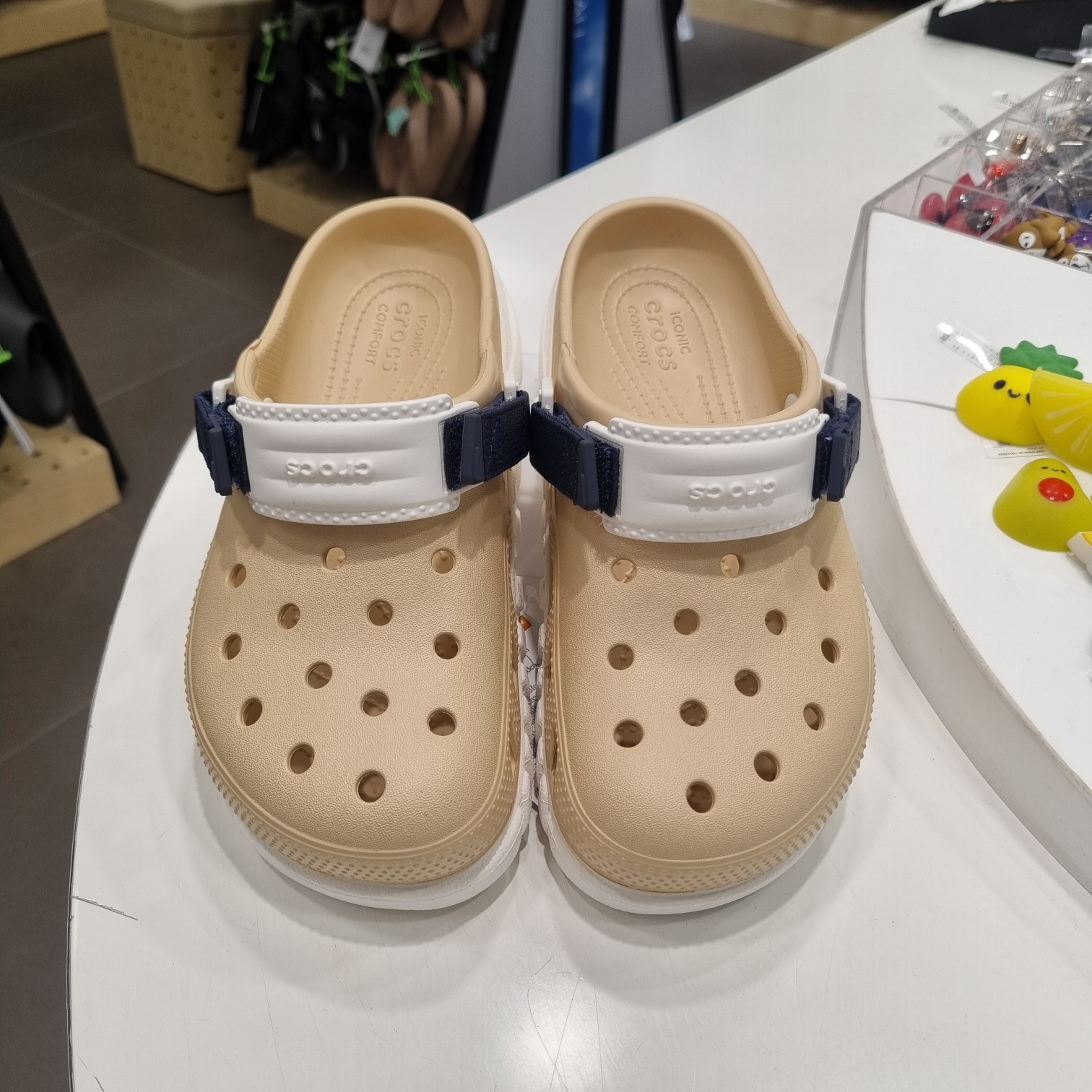 본사공식인증 크록스 듀엣맥스2 클로그 208776-2ds 평촌점- 이랜드몰