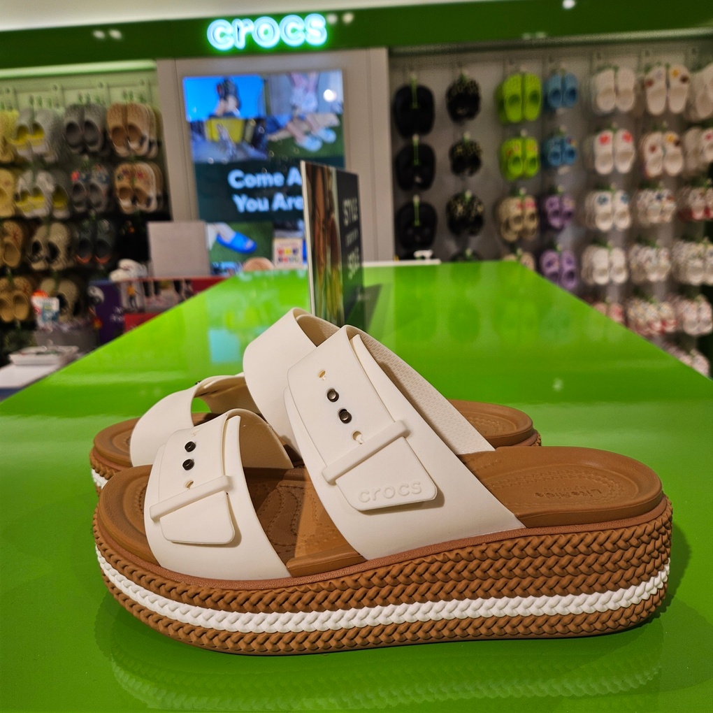 크록스 브루클린 우븐 버클 화이트 209978-0WV- 이랜드몰