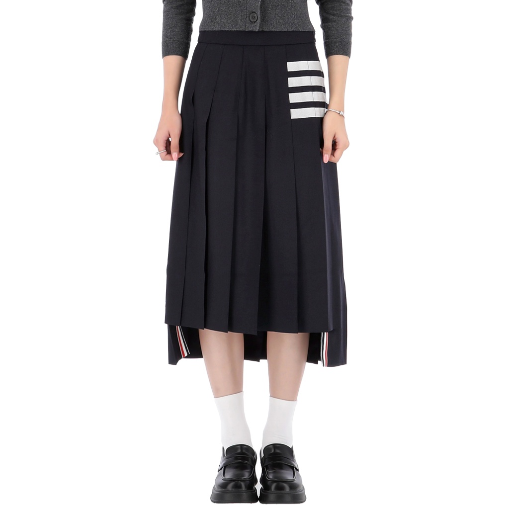 24FW 톰브라운 플레인 위브 드롭 백 플리츠 스커트 FGC400V 06146 415- 이랜드몰