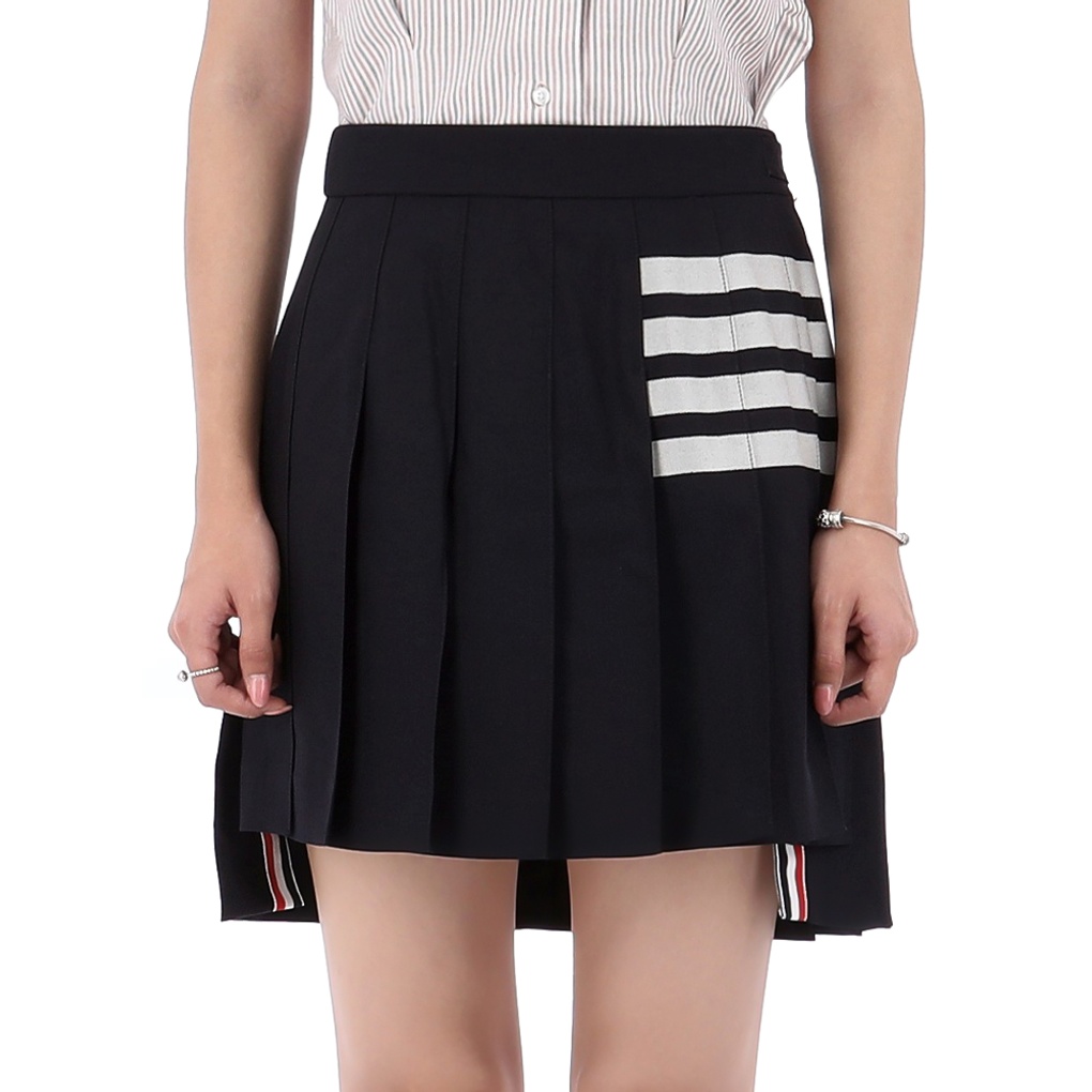 24FW 톰브라운 플레인 위브 드롭 백 플리츠 미니 스커트 FGC402V 06146 415- 이랜드몰