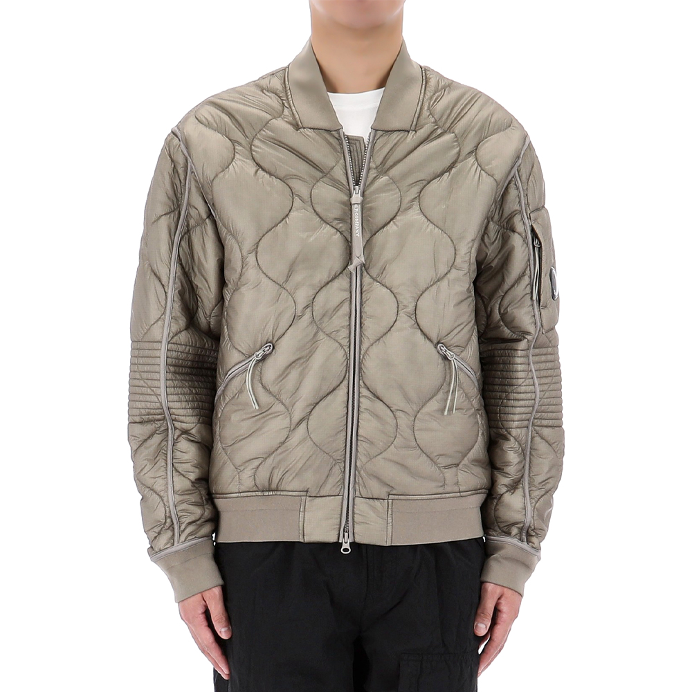 24FW CP컴퍼니 라이너 패디드 봄버 자켓 17CMOW010A 327- 이랜드몰