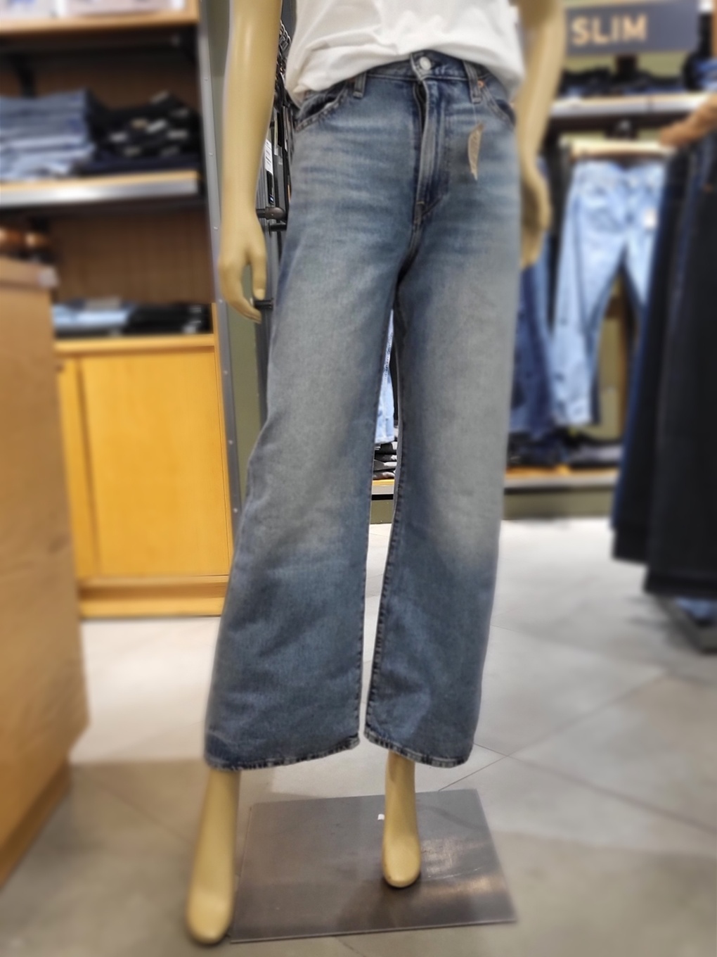 리바이스 여성 립케이지 와이드 레그 와이드팬츠 A6081-0022H nc순천점- 이랜드몰