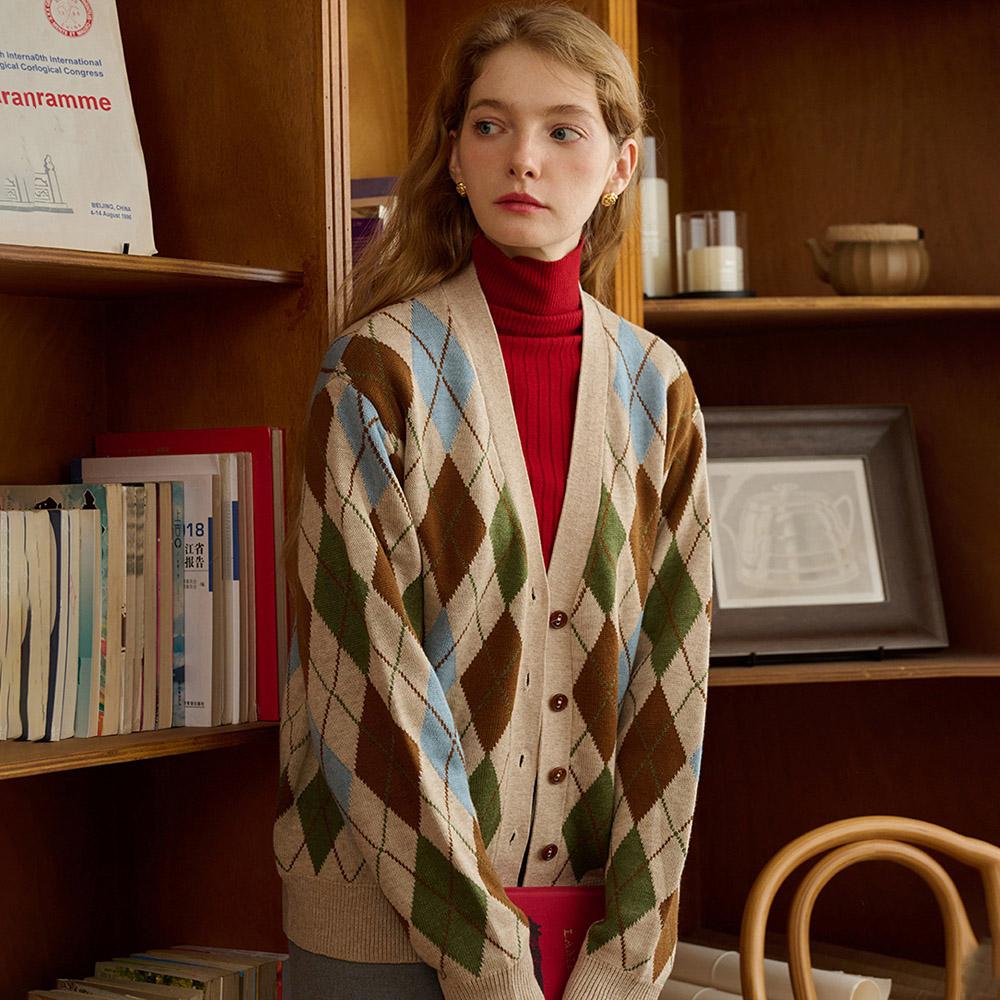 SR_Contrasting rhombus cardigan_BEIGE- 이랜드몰