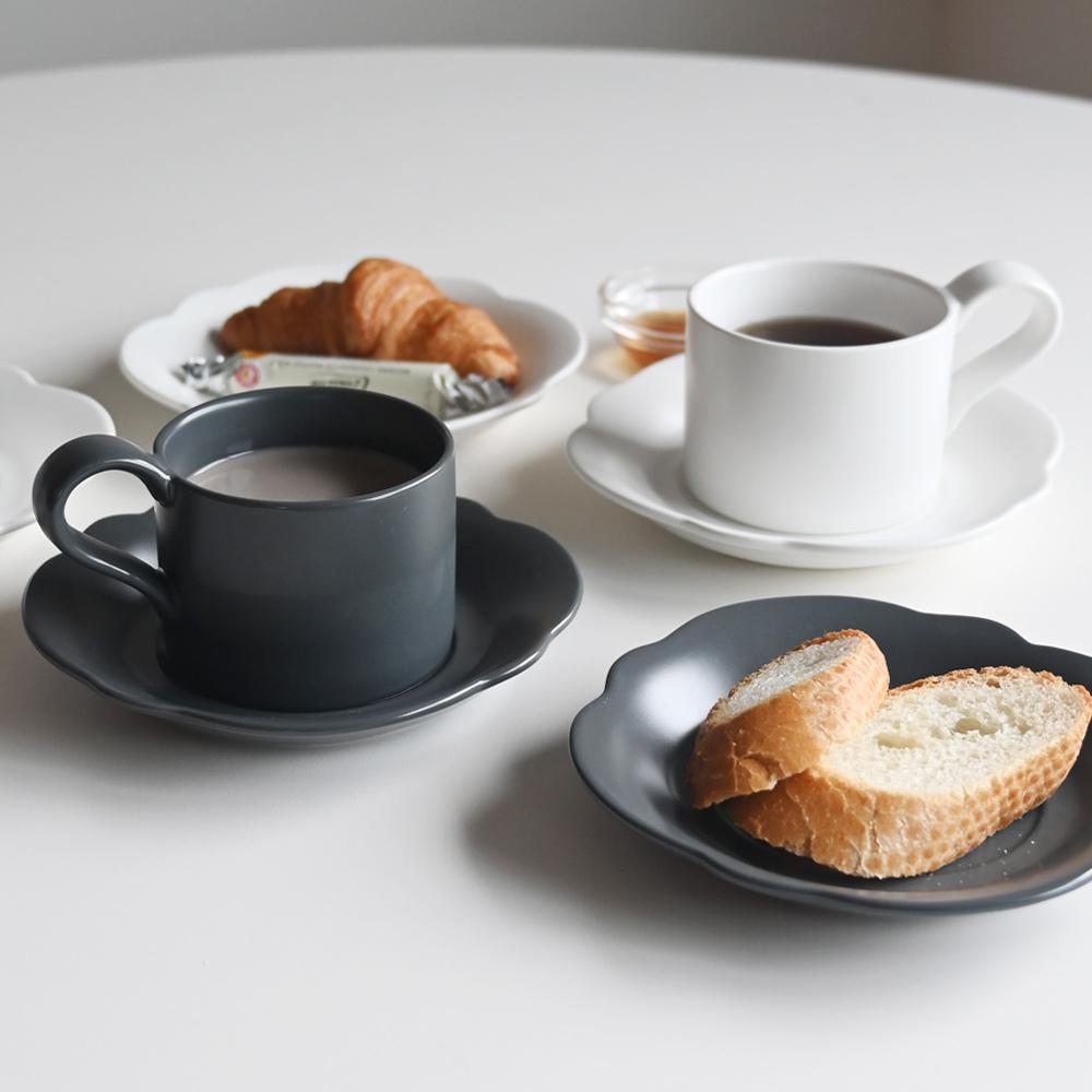 브렌느 도자기 머그컵 220ml 컵받침 2P 세트- 이랜드몰