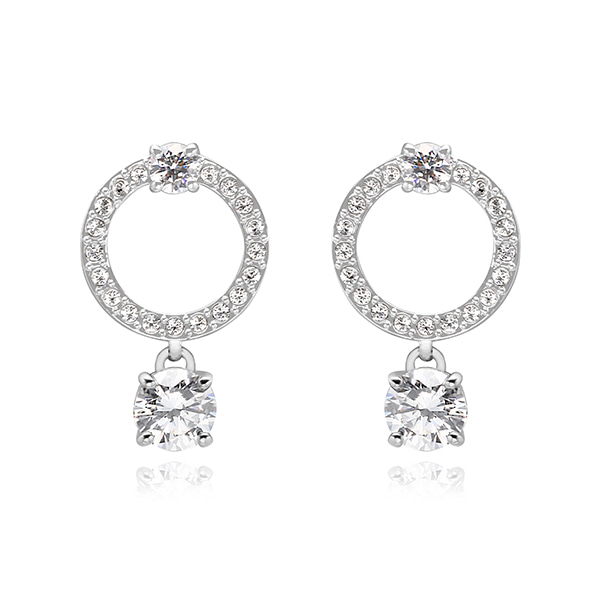 [스와로브스키 SWAROVSKI] 5563278 ATTRACT CIRCLE 로듐 플래팅 귀걸이- 이랜드몰