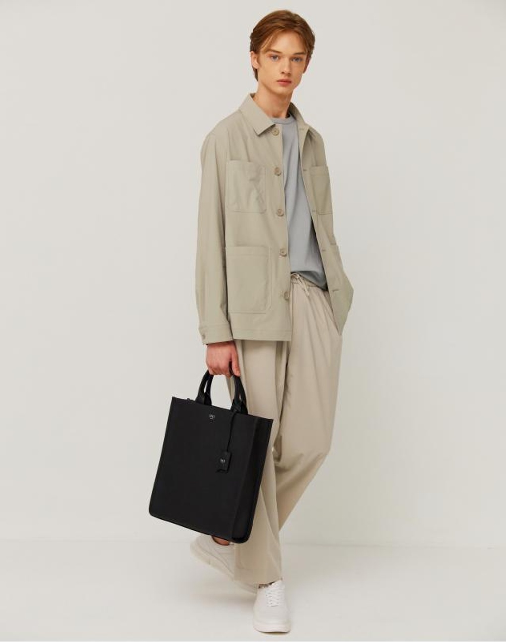 [21FW 닥스 ACC 남성]NEW TOTE 미디움 블랙 솔리드 가죽 토트백_DBBA1FE21BK- 이랜드몰