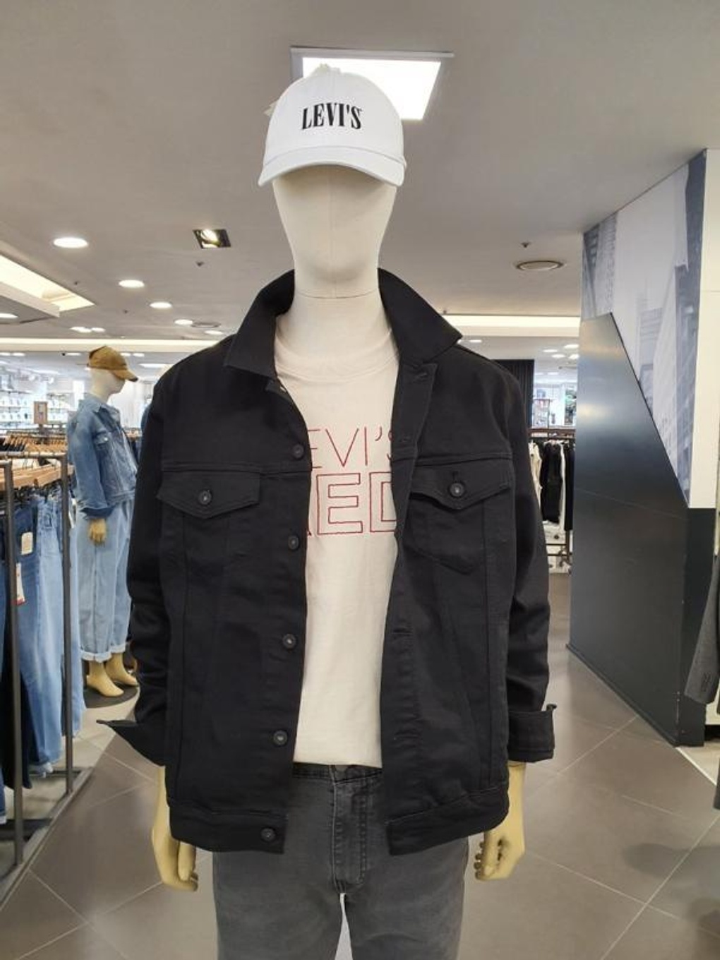 [리바이스] 남여공용 LEVIS 블랙 트러커 자켓 723340403 NC순천점- 이랜드몰