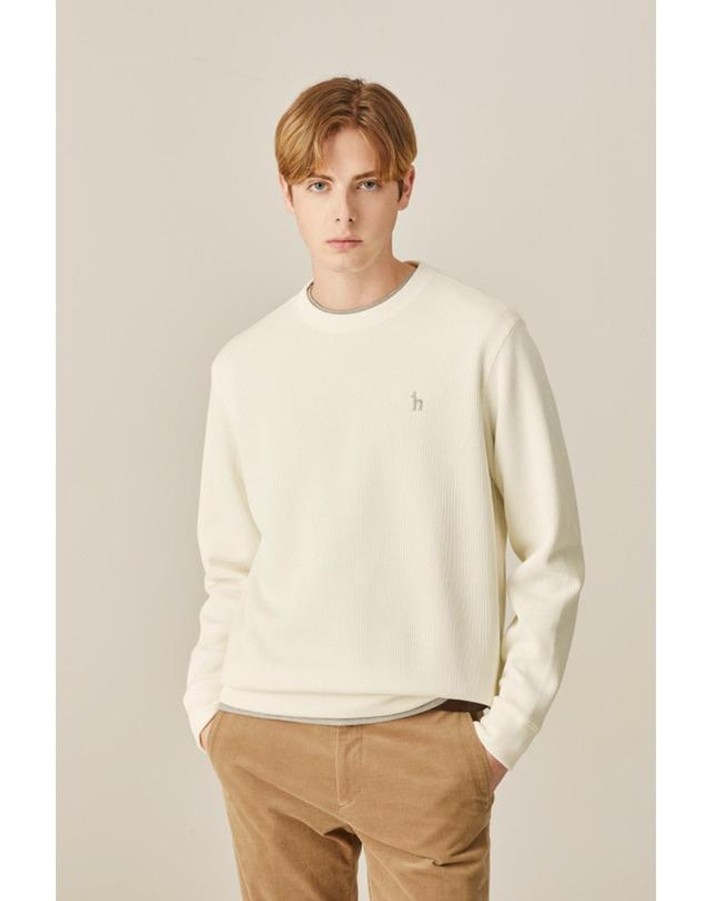 [20FW 헤지스 남성]화이트 퍼피자수 면 긴팔티셔츠_WHTS0D346OW- 이랜드몰