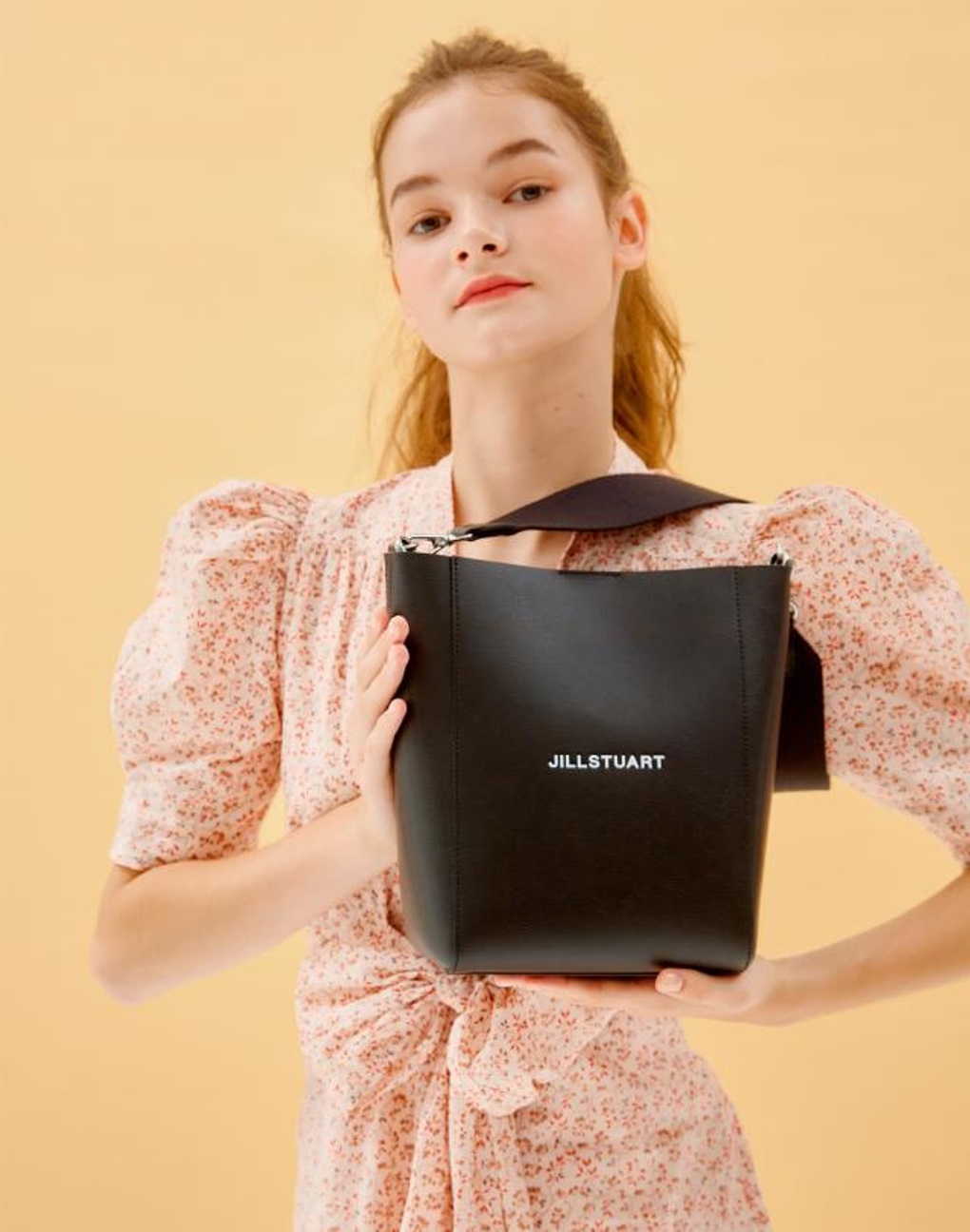 [20FW 질스튜어트 ACC 여성]블랙 로고배색 소가죽 숄더백_JABA0F641BK- 이랜드몰