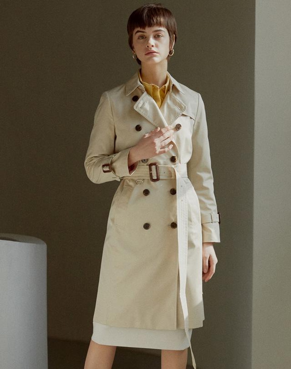 [20SS 헤지스 여성]베이지 벨티드 면혼방 트렌치코트_HSCO0A102I1- 이랜드몰