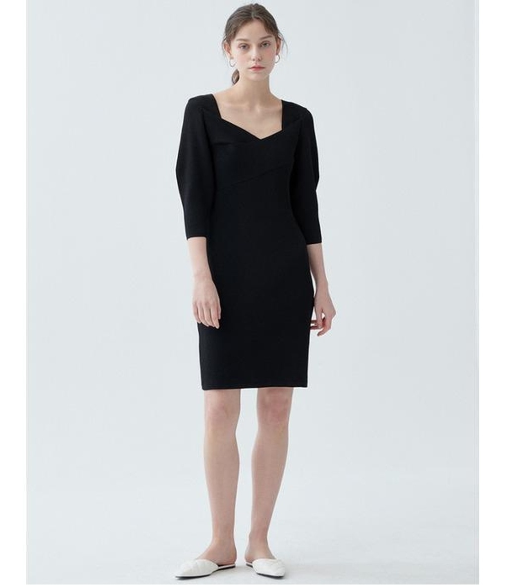 20SS 질스튜어트뉴욕 여성 JSSW0B510BK 블랙 단색 니트원피스- 이랜드몰