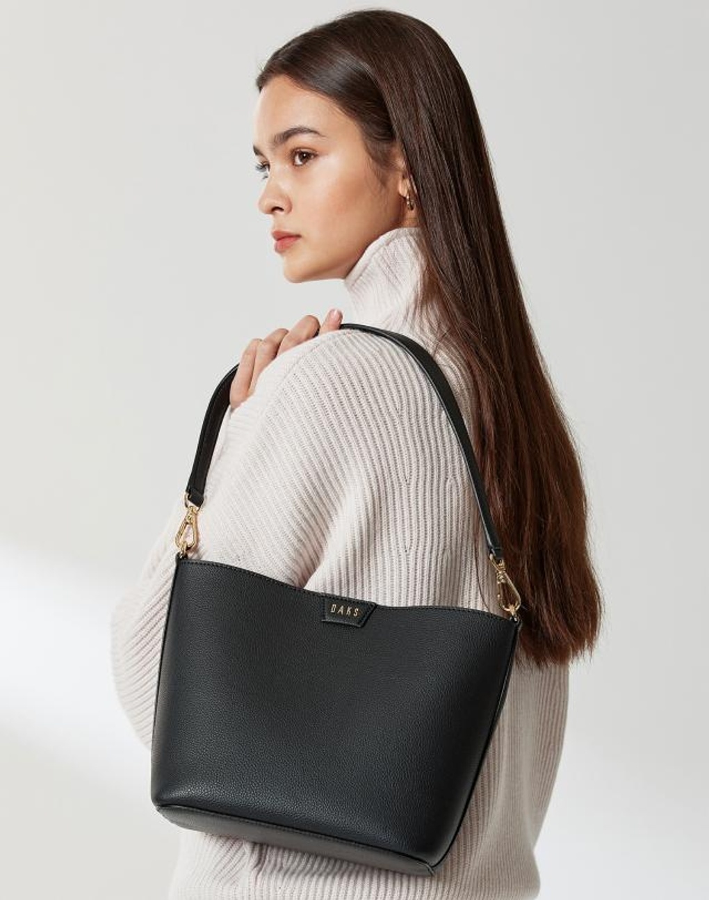 [20FW 닥스 ACC 여성]블랙 로고장식 스몰 숄더백_WCBA0F593BK- 이랜드몰